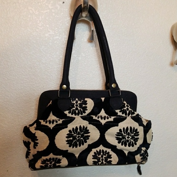 Petunia Pickle Bottom | Bags | Petunia Pickle Bottom Diaper Bag | Poshmark